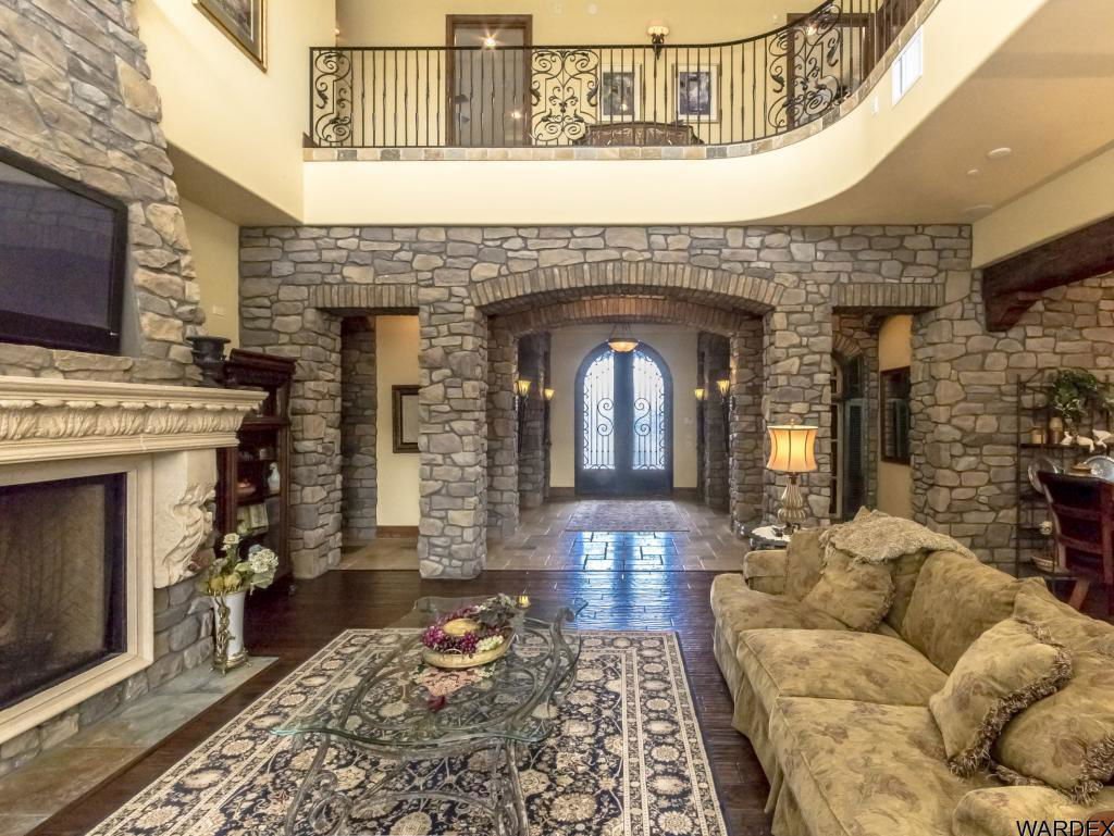 730 Armour Dr, Lake Havasu City | MLS 902156 | »» Call/Text: HavasuLew @ 928-846-6474