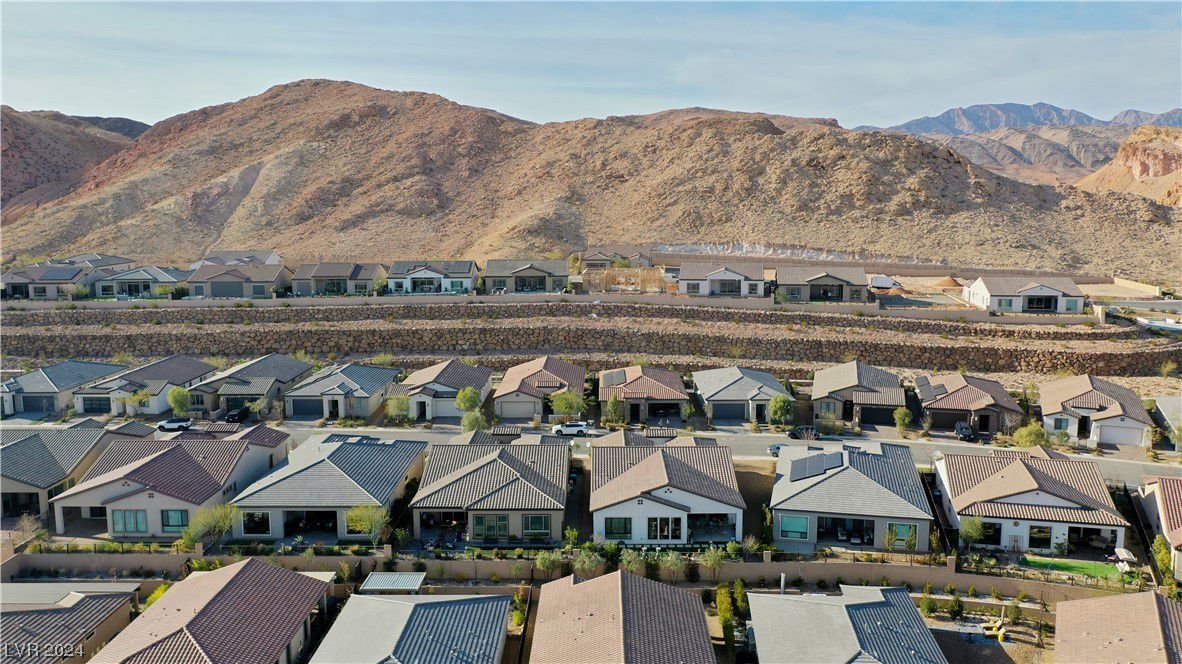 42 Desert Ivy Lane, Henderson, 89011