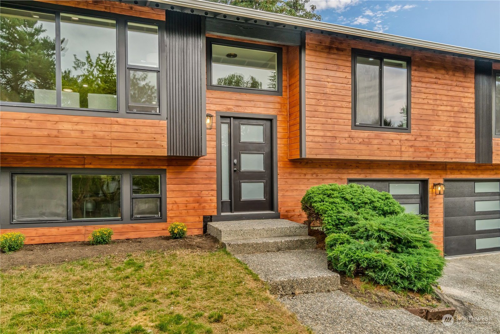 14004 113th Avenue NE, Kirkland, 98034