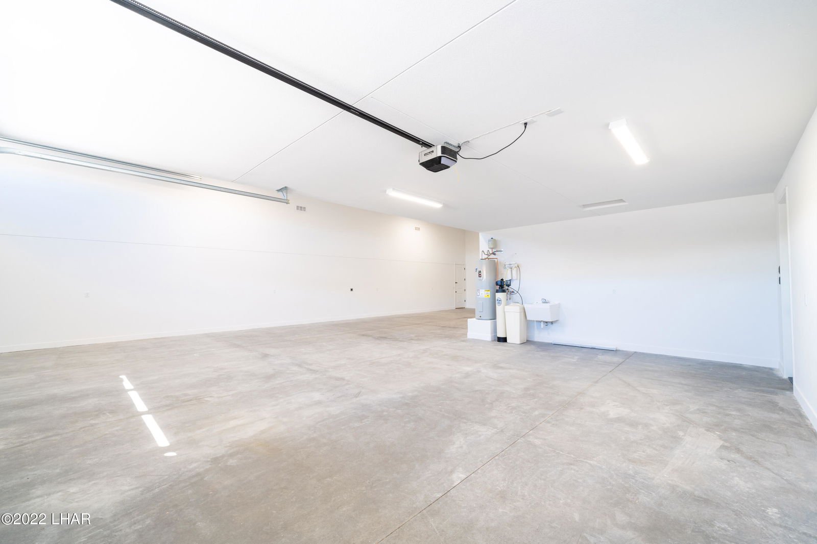 887 Paso Dr, Lake Havasu City | MLS 1023806 | »» Call/Text: HavasuLew ...