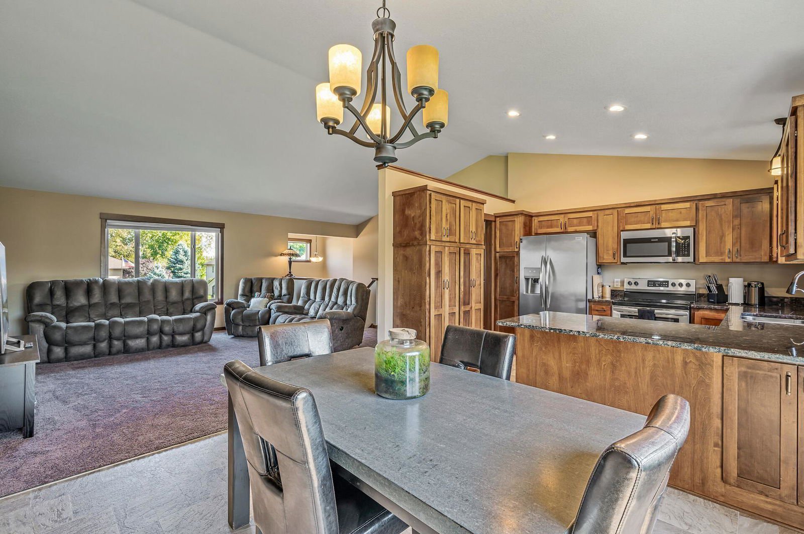 2741 Davis Street S, Cambridge, 55008