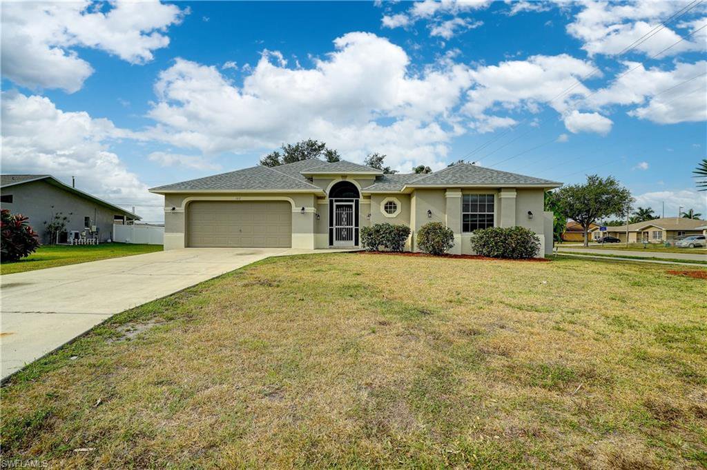 102 SE 39th TER, Cape Coral, 33904