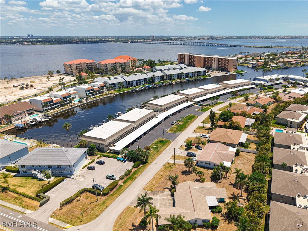 4211 SE 19th Place Unit 1C, Cape Coral, 33904