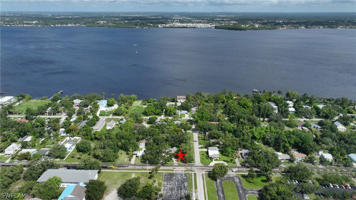 3393 Edgewood Avenue, Fort Myers, 33916