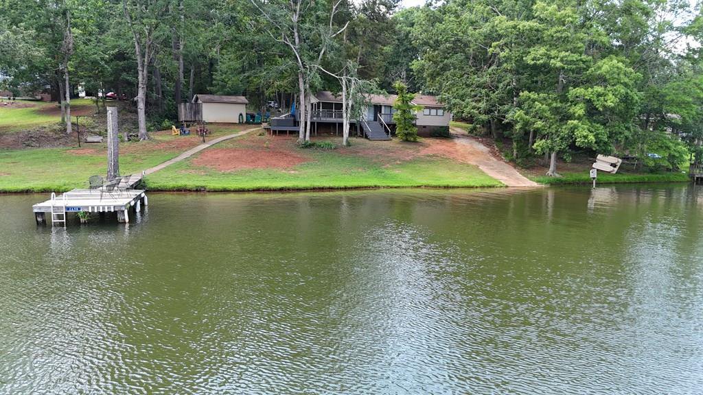 610 Hollaway Cove Rd, Chappells, 29037