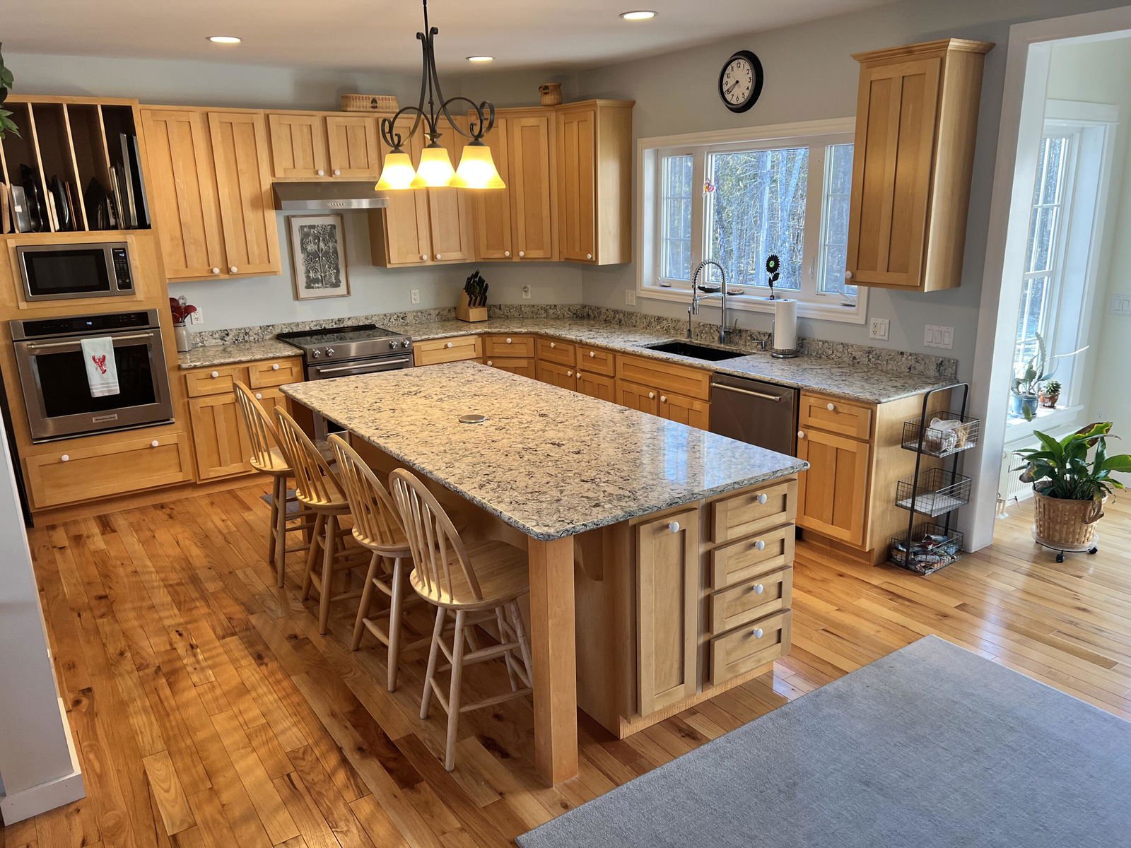 401 Newbury Neck Road, Surry, 04684