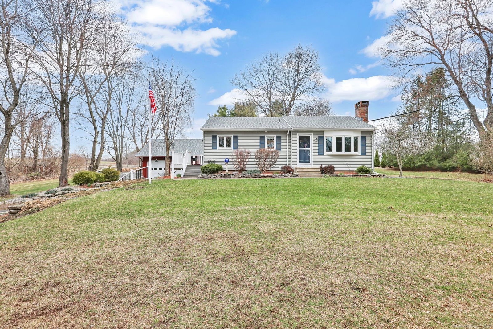 21 Middle Road, Ellington, 06029