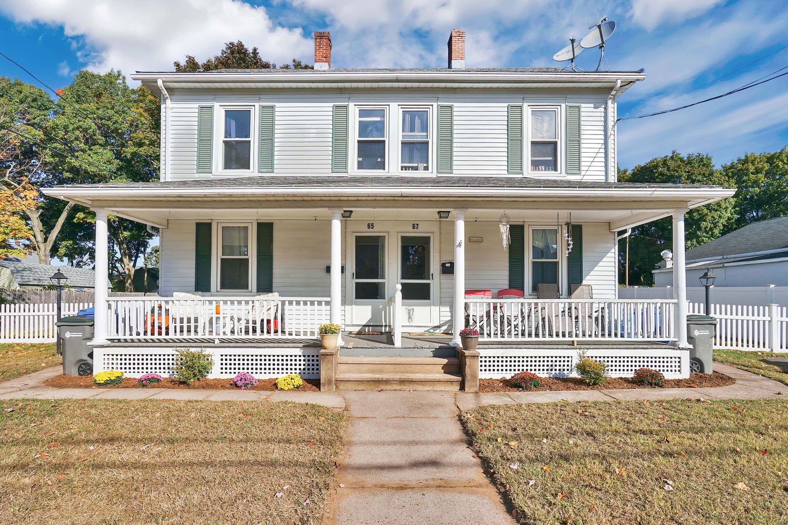 65 Maple, Manchester, 06040