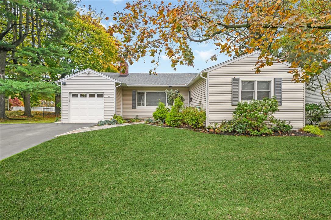 37 Edgewood Road, Hartsdale, 10530