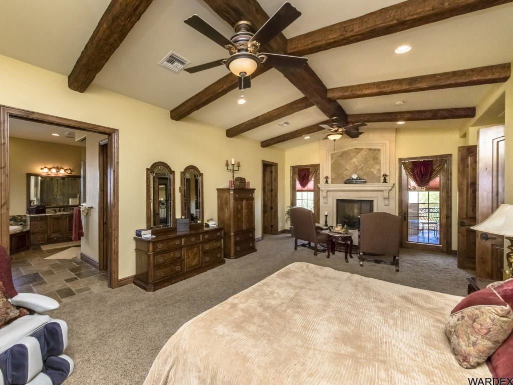 730 Armour Dr, Lake Havasu City | MLS 902156 | »» Call/Text: HavasuLew @ 928-846-6474