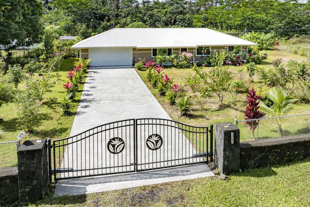 15-1798 20th Ave, KEAAU 96749 Hawaii