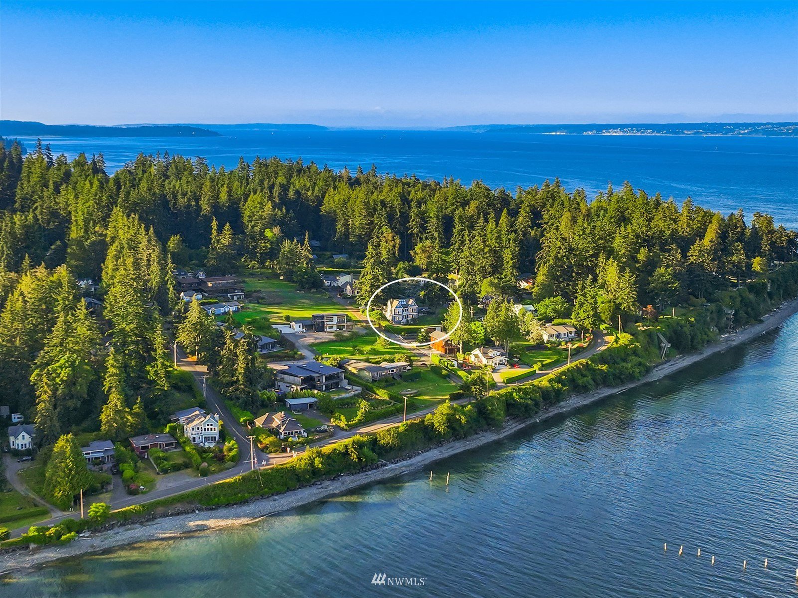 10331 Manitou Beach Drive NE, Bainbridge Island, 98110