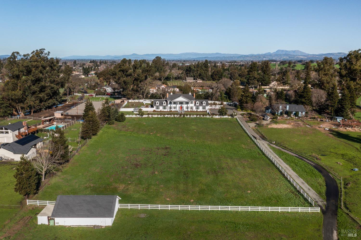 4845 Hessel Road, Sebastopol, 95472