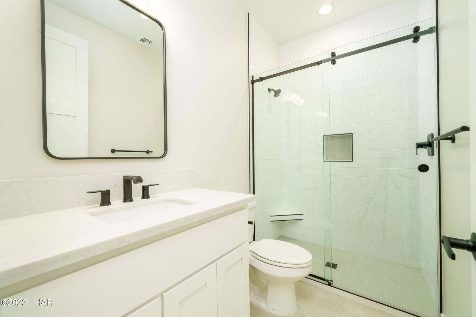 887 Paso Dr, Lake Havasu City | MLS 1023806 | »» Call/Text: HavasuLew ...