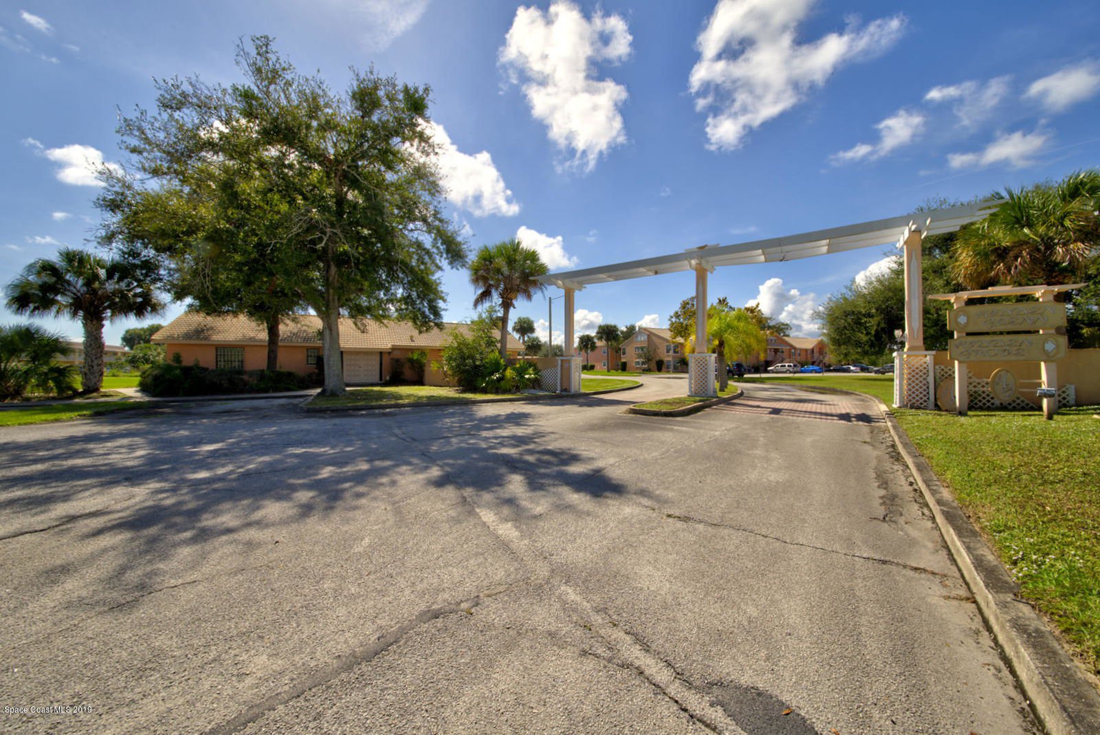 2087 Hidden Grove Lane Unit 207, Merritt Island, 32953