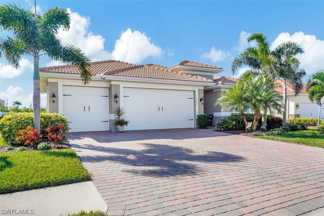 2923 Sunset Pointe Circle, Cape Coral, 33914
