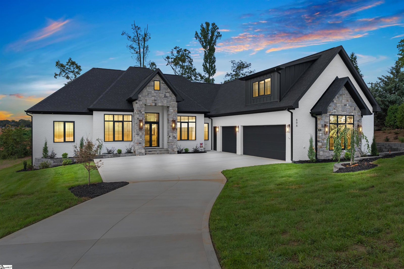 606 Monfret Court, Moore Home for Sale | Castle Stone Real Estate