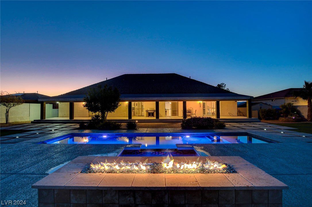 507 N Racetrack Road, Henderson, 89015