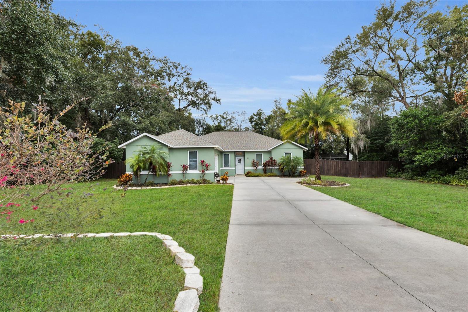 25507 Troon Avenue, Sorrento, FL