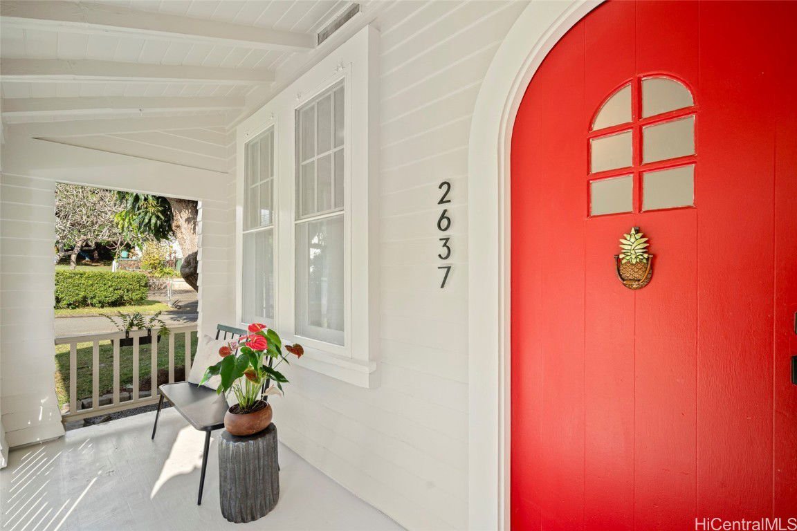 2637 Manoa Road, Honolulu, 96822
