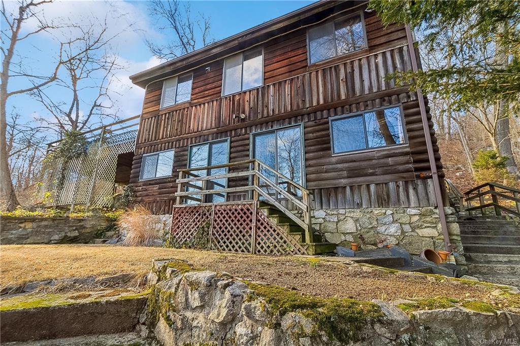 268 Lake Drive, Lake Peekskill, 10537