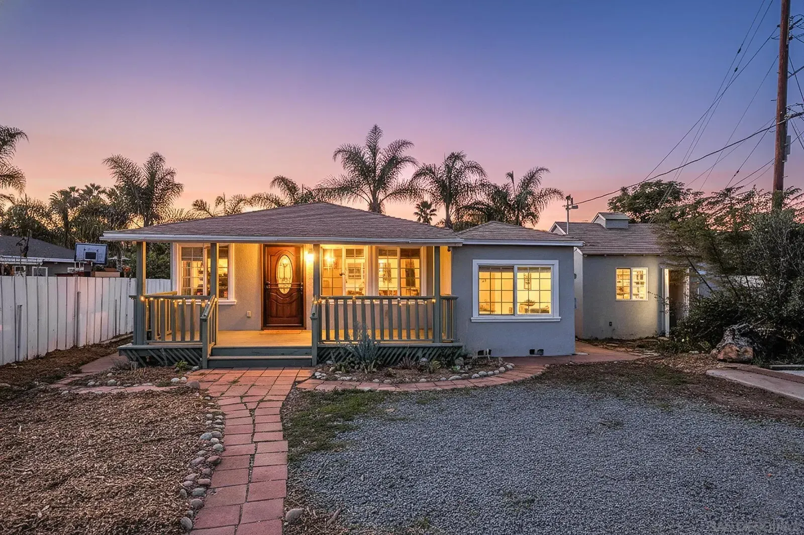 2146 El Pasillo, Spring Valley, 91977