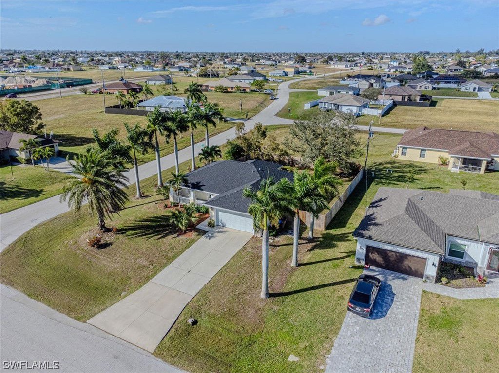 1616 NE 7th Place, Cape Coral, 33909