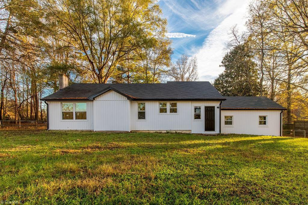 2788 US Highway 64, Mocksville, 27028