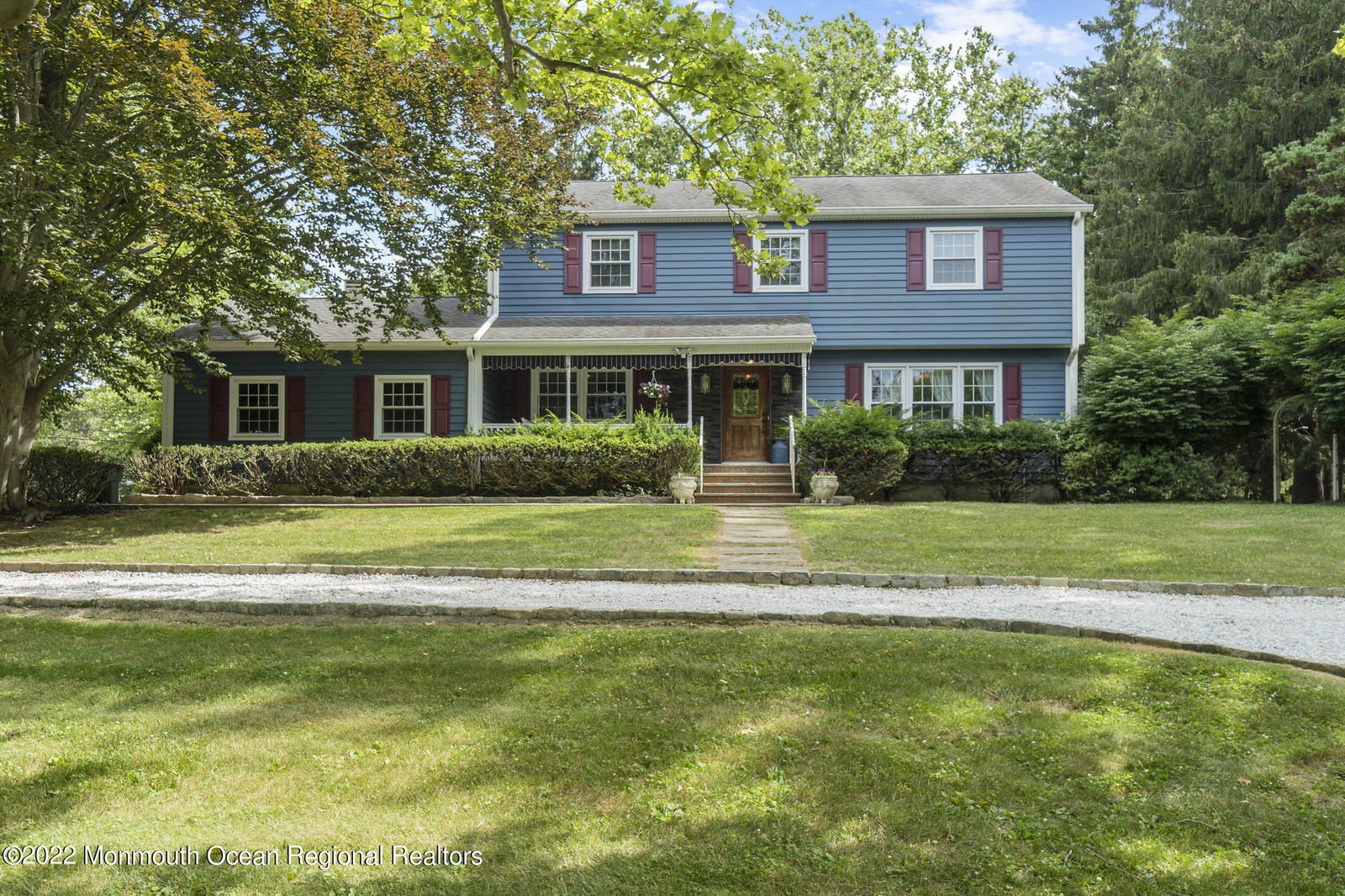 13 Winding Brook Way, Holmdel, 07733