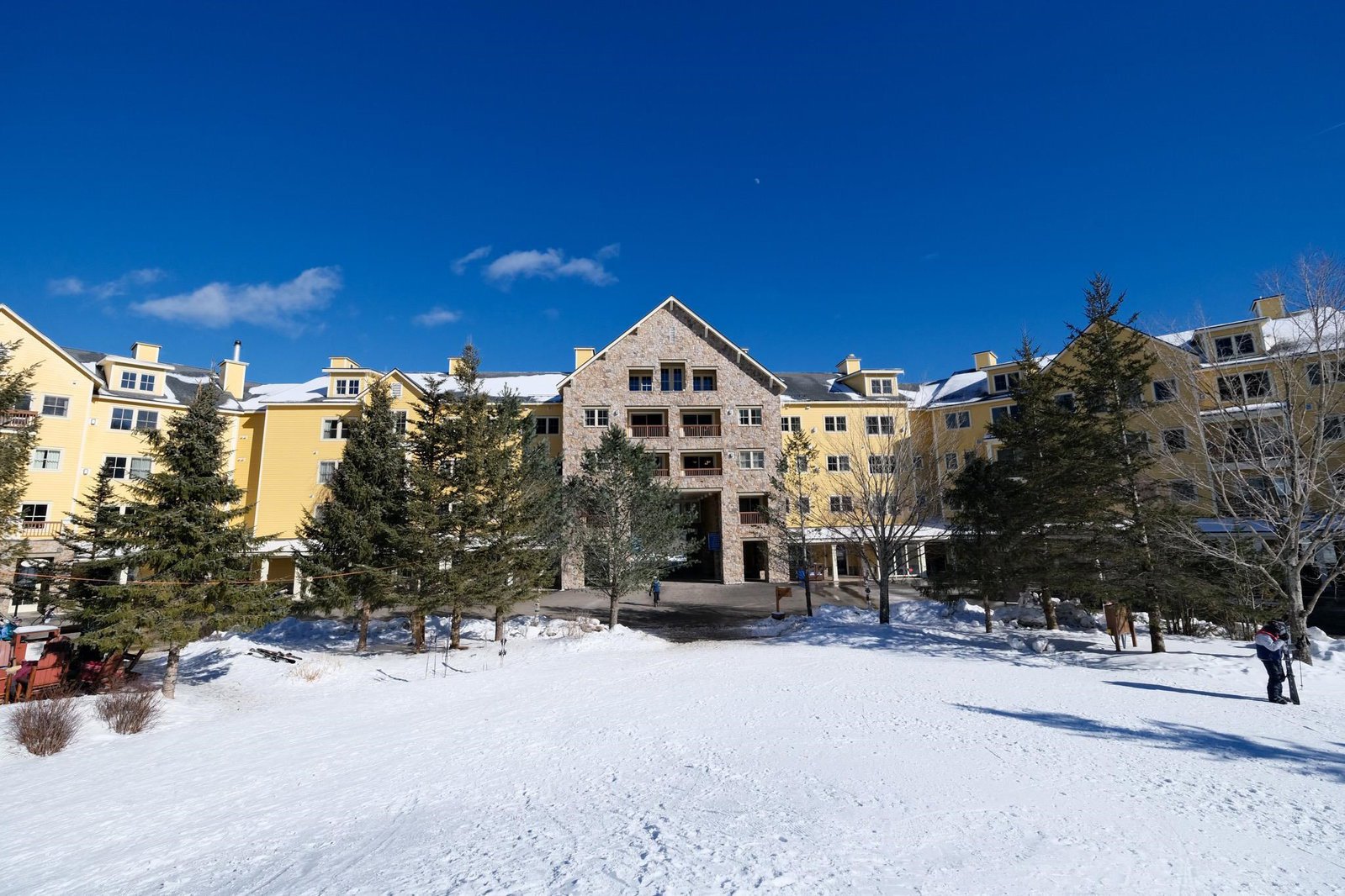 331/333 QII Jackson Gore Inn Unit 331/333 QII, Ludlow, 05149