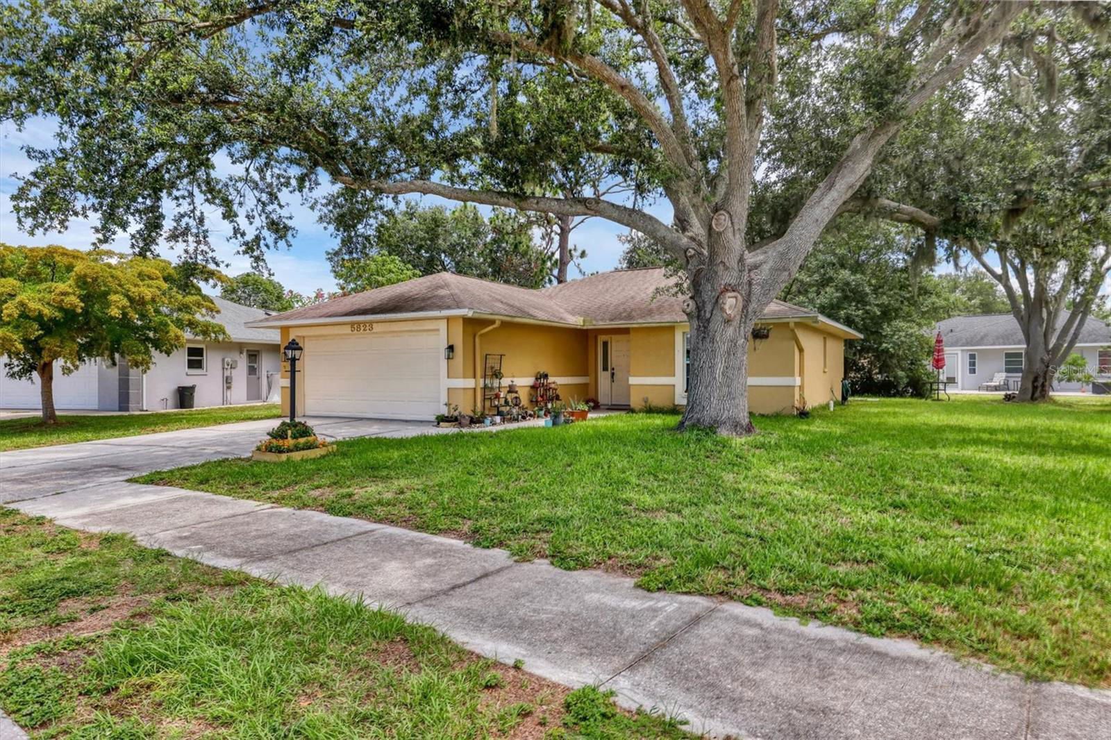 5823 Helen Way, Sarasota, 34243