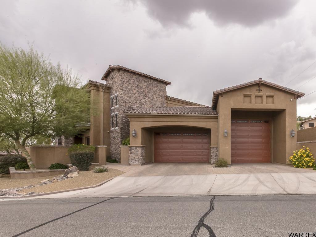 730 Armour Dr, Lake Havasu City | MLS 902156 | »» Call/Text: HavasuLew @ 928-846-6474