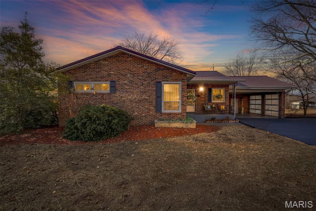 303 N Carter St, Desloge, 63601