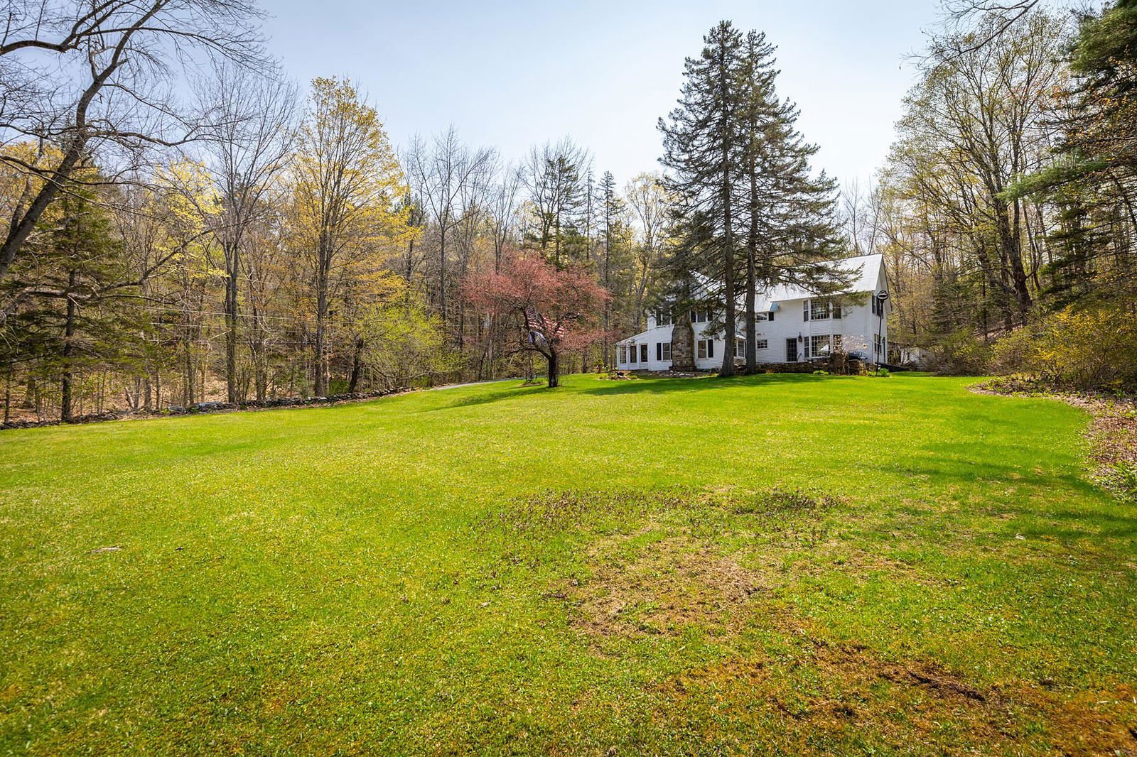 2646 Curtis Hollow Road, Woodstock, 05071