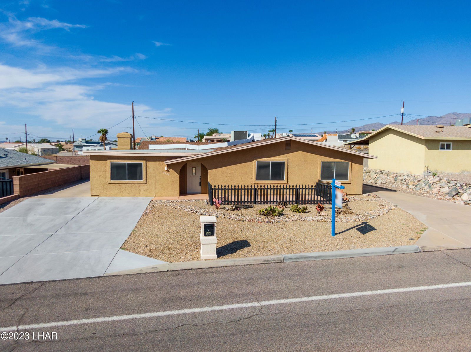2925 Cisco Dr N, Lake Havasu City | MLS 1027756 | »» Call/Text ...