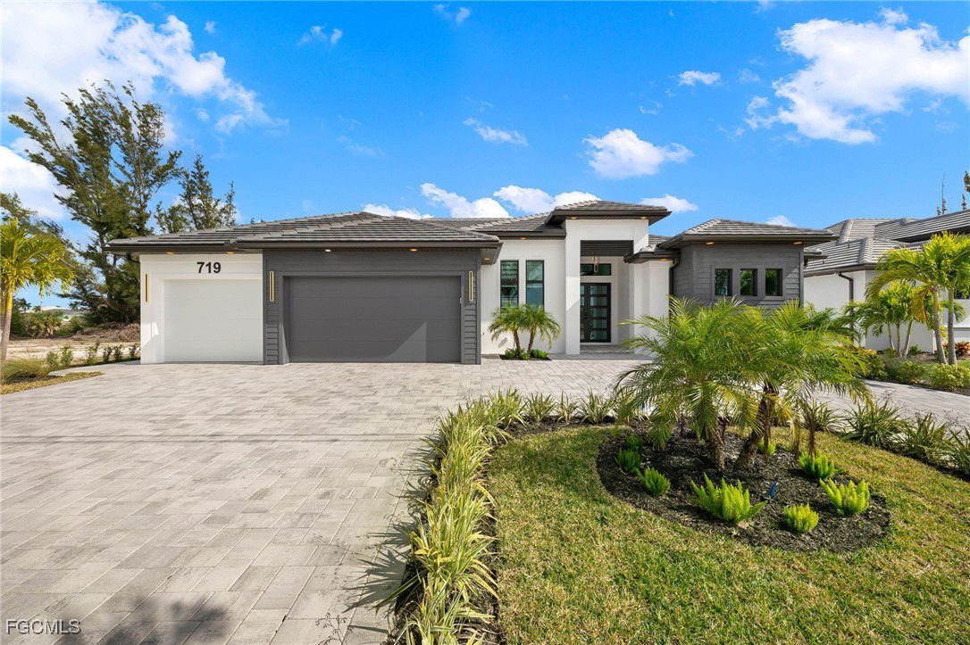 719 Old Burnt Store Road N, Cape Coral, 33993