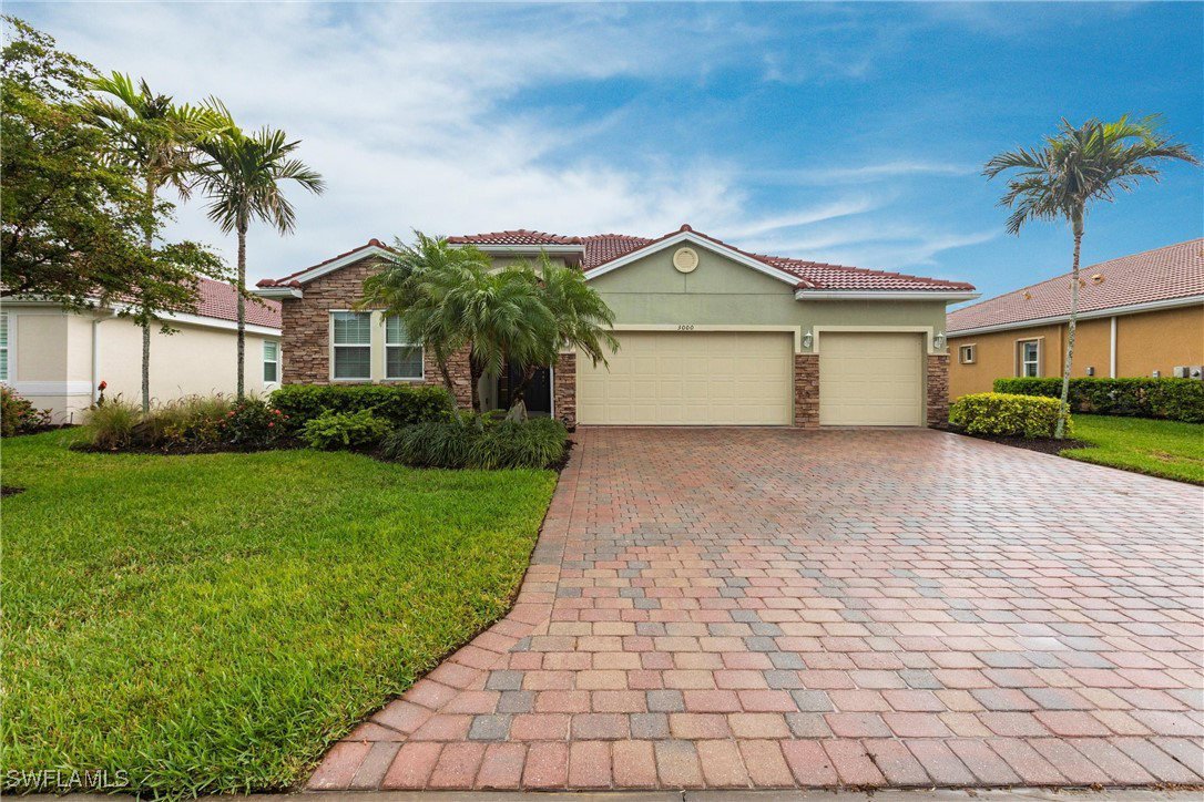 3000 Sunset Pointe Circle, Cape Coral, 33914