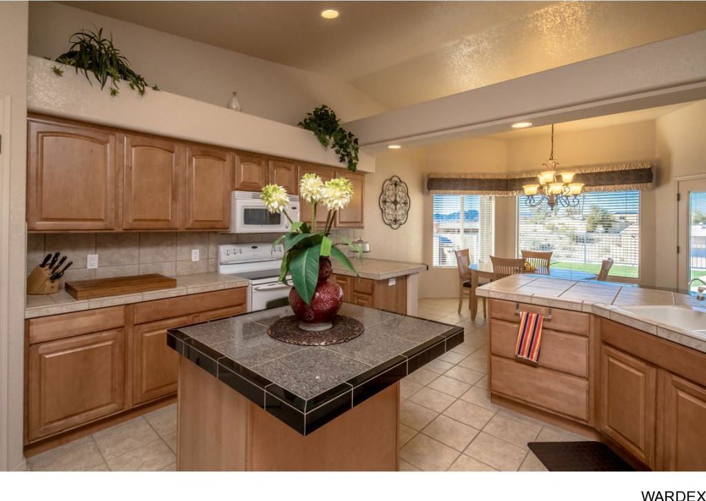 2774 Hidden Valley Dr, Lake Havasu City | MLS 937142 | »» Call/Text ...