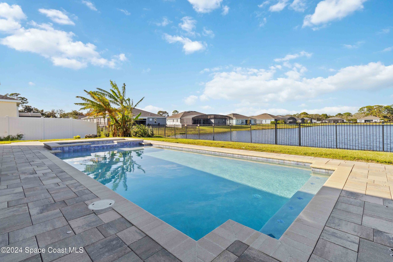 365 Loymer Circle, Merritt Island, 32953